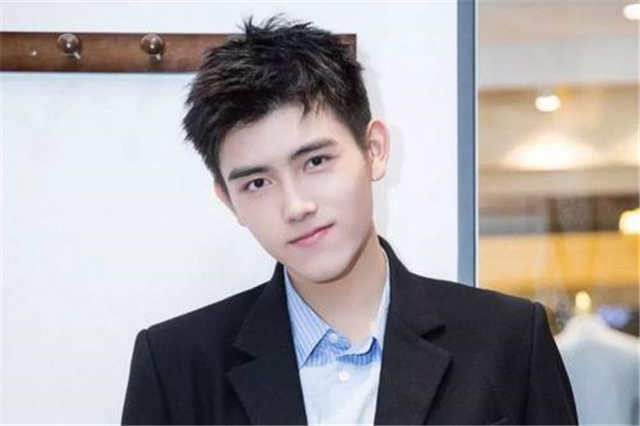 Profil Lengkap Arthur Chen